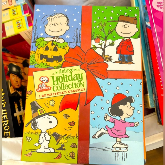 Media | Peanuts Holiday Collection Great Pumpkin Thanksgiving Christmas ...